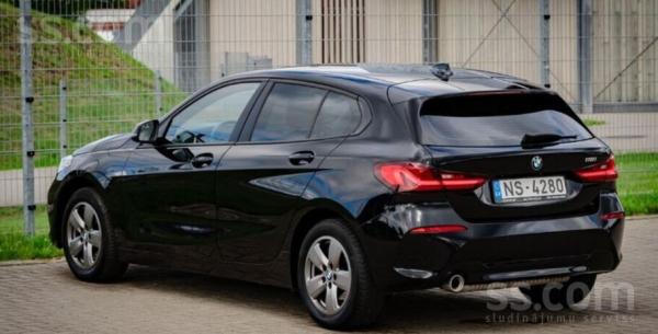 Black BMW 118 2021 in Riga, with an engine capacity of 1.50 L and mileage of 119 thousand km for 16500 €, photo 8 on AUTOMOTO.COM.LV