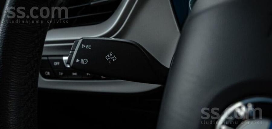 Black BMW 118 2021 in Riga, with an engine capacity of 1.50 L and mileage of 119 thousand km for 16500 €, photo 18 on AUTOMOTO.COM.LV
