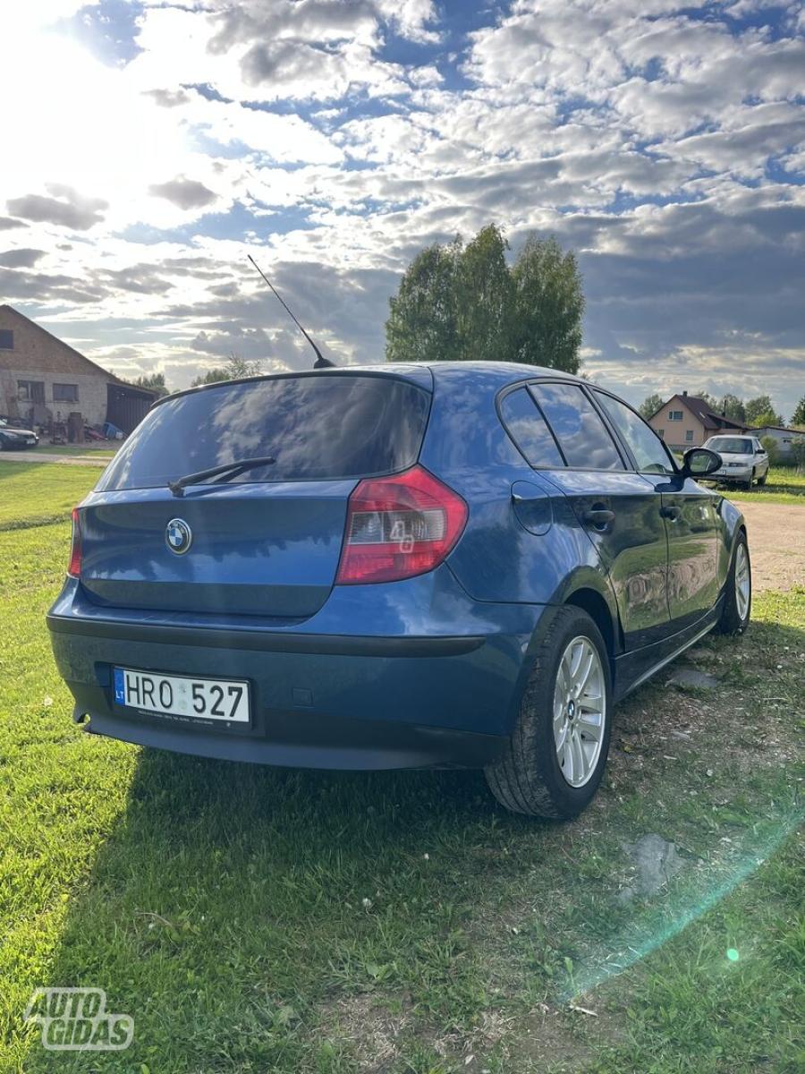 Blue BMW 118 2005 in Moletai, with an engine capacity of 2.00 L and mileage of 348 thousand km for 1800 €, photo 6 on AUTOMOTO.COM.LV
