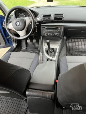 Blue BMW 118 2005 in Moletai, with an engine capacity of 2.00 L and mileage of 348 thousand km for 1800 €, photo 7 on AUTOMOTO.COM.LV