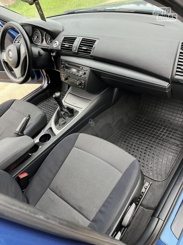 Blue BMW 118 2005 in Moletai, with an engine capacity of 2.00 L and mileage of 348 thousand km for 1800 €, photo 8 on AUTOMOTO.COM.LV