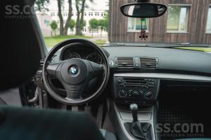 Zils BMW 118 2005 Dobele, ar dzinēja tilpumu 2.00 L un nobraukumu 370 tūkst. km par 2750 €, foto 8 vietnē AUTOMOTO.COM.LV
