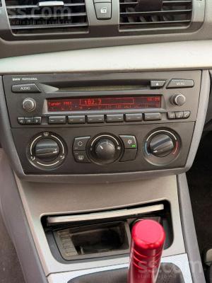 Zils BMW 118 2005 Rīga, ar dzinēja tilpumu 2.00 L un nobraukumu 448 tūkst. km par 1850 €, foto 8 vietnē AUTOMOTO.COM.LV