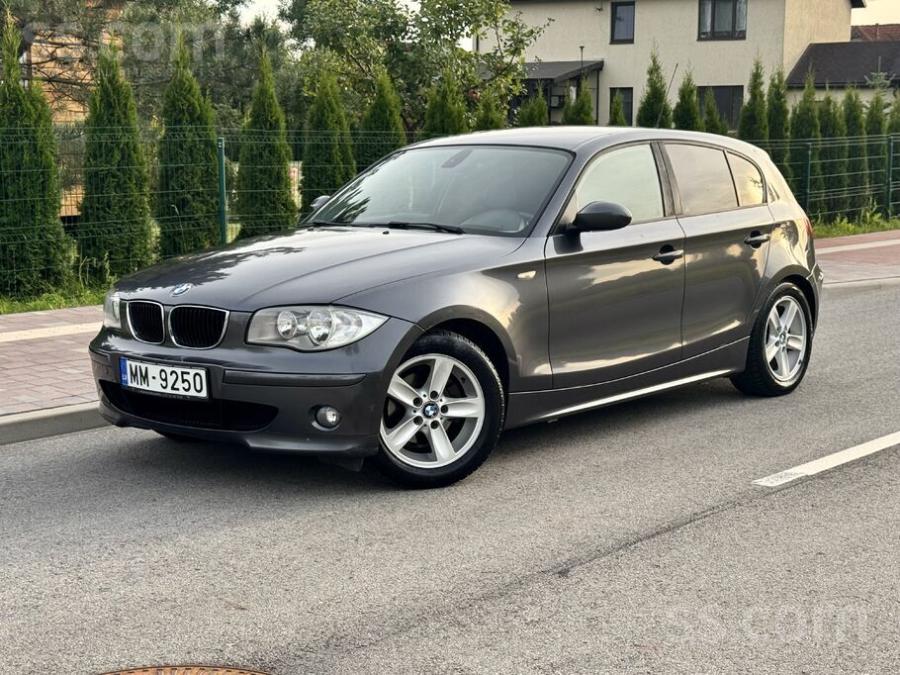 Синий БМВ 118 2005 в Елгава, объемом двигателя 2.00 л и пробегом 296 тыс. км за 2850 €, фото 1 на AUTOMOTO.COM.LV