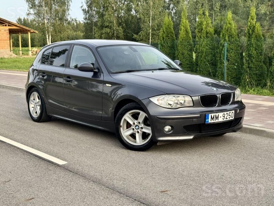 Синий БМВ 118 2005 в Елгава, объемом двигателя 2.00 л и пробегом 296 тыс. км за 2850 €, фото 3 на AUTOMOTO.COM.LV