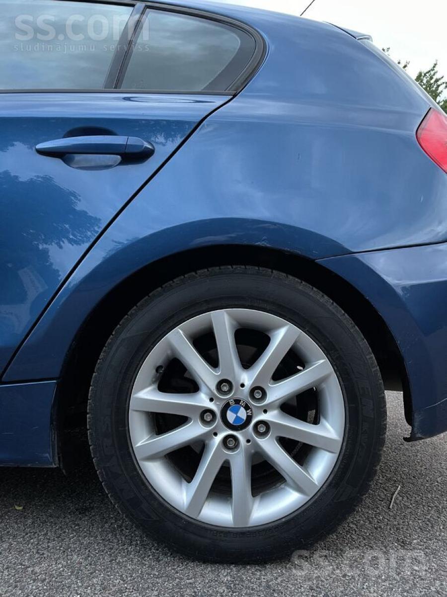 Zils BMW 118 2006 Rīga, ar dzinēja tilpumu 2.00 L un nobraukumu 264 tūkst. km par 3200 €, foto 7 vietnē AUTOMOTO.COM.LV