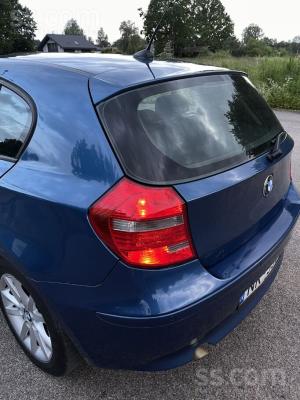 Zils BMW 118 2006 Rīga, ar dzinēja tilpumu 2.00 L un nobraukumu 264 tūkst. km par 3200 €, foto 9 vietnē AUTOMOTO.COM.LV