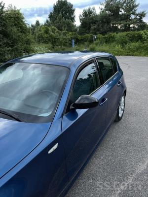 Zils BMW 118 2006 Rīga, ar dzinēja tilpumu 2.00 L un nobraukumu 264 tūkst. km par 3200 €, foto 14 vietnē AUTOMOTO.COM.LV