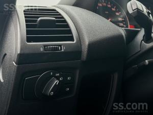 Zils BMW 118 2006 Rīga, ar dzinēja tilpumu 2.00 L un nobraukumu 156 tūkst. km par 3900 €, foto 18 vietnē AUTOMOTO.COM.LV