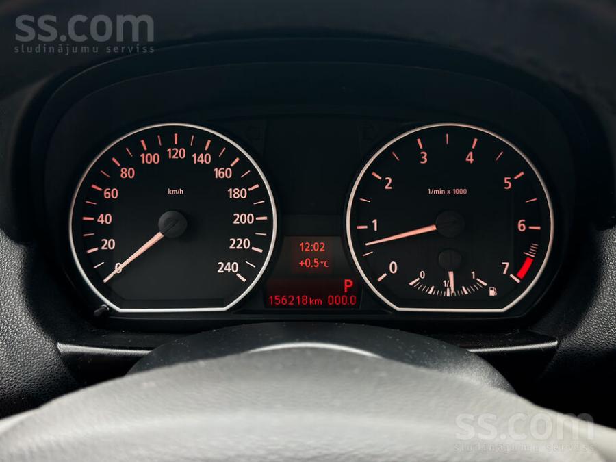 Zils BMW 118 2006 Rīga, ar dzinēja tilpumu 2.00 L un nobraukumu 156 tūkst. km par 3900 €, foto 20 vietnē AUTOMOTO.COM.LV