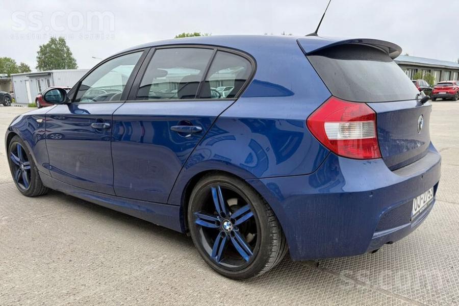Blue BMW 118 2006 in Riga, with an engine capacity of 2.00 L and mileage of 156 thousand km for 3800 €, photo 4 on AUTOMOTO.COM.LV