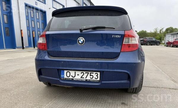 Blue BMW 118 2006 in Riga, with an engine capacity of 2.00 L and mileage of 156 thousand km for 3800 €, photo 4 on AUTOMOTO.COM.LV