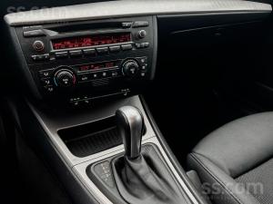 Blue BMW 118 2006 in Riga, with an engine capacity of 2.00 L and mileage of 156 thousand km for 3800 €, photo 12 on AUTOMOTO.COM.LV