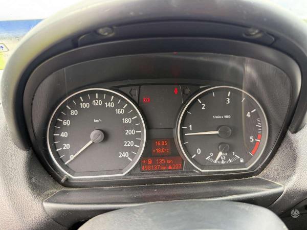Zils BMW 118 2006 Panevēža, ar dzinēja tilpumu 0.00 L un nobraukumu 500 tūkst. km par 1999 €, foto 7 vietnē AUTOMOTO.COM.LV