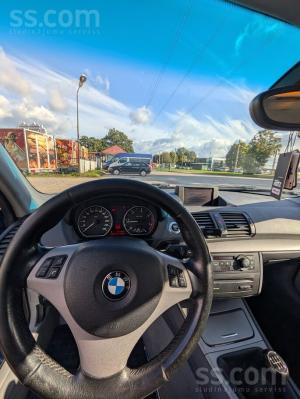 Blue BMW 118 2006 in Riga, with an engine capacity of 2.00 L and mileage of 300 thousand km for 3150 €, photo 6 on AUTOMOTO.COM.LV