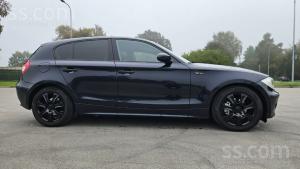 Blue BMW 118 2006 in Riga, with an engine capacity of 2.00 L and mileage of 203 thousand km for 2450 €, photo 4 on AUTOMOTO.COM.LV