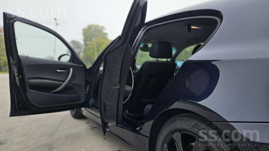 Blue BMW 118 2006 in Riga, with an engine capacity of 2.00 L and mileage of 203 thousand km for 2450 €, photo 8 on AUTOMOTO.COM.LV
