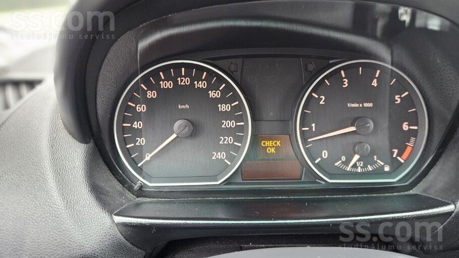 Blue BMW 118 2006 in Riga, with an engine capacity of 2.00 L and mileage of 203 thousand km for 2450 €, photo 13 on AUTOMOTO.COM.LV