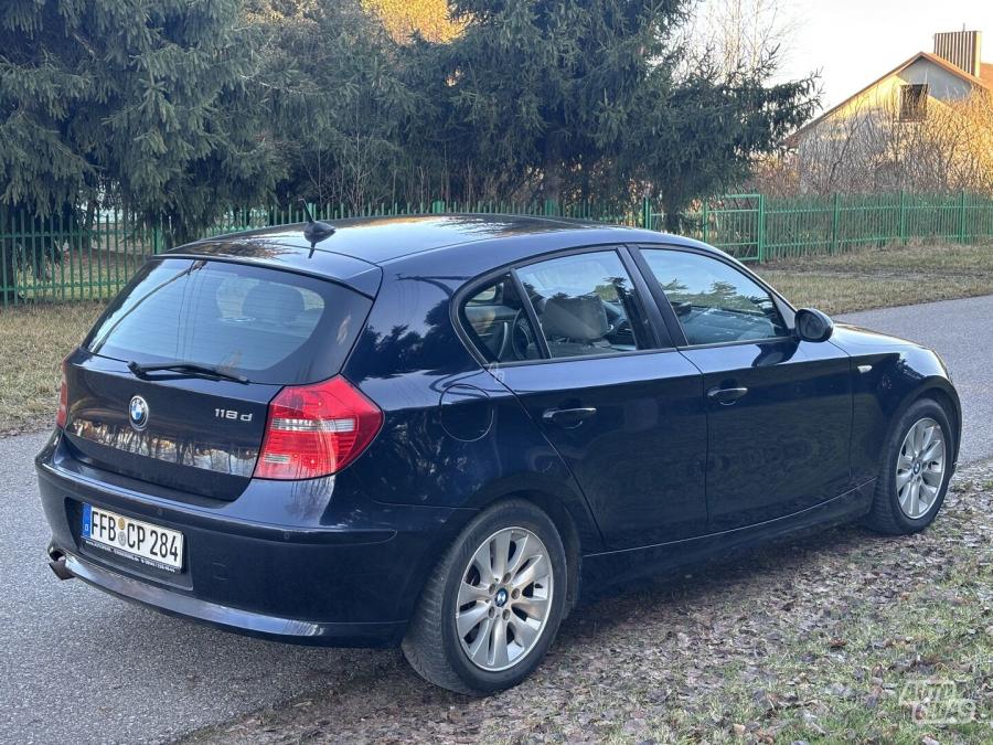 Zils BMW 118 2007 Utena, ar dzinēja tilpumu 2.00 L un nobraukumu 266 tūkst. km par 2750 €, foto 4 vietnē AUTOMOTO.COM.LV