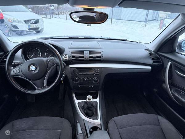 Blue BMW 118 2007 in Kaunas, with an engine capacity of 2.00 L and mileage of 218 thousand km for 3500 €, photo 7 on AUTOMOTO.COM.LV