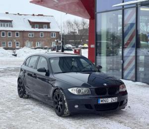 Blue BMW 118 2007 in Klaipeda, with an engine capacity of 2.00 L and mileage of 322 thousand km for 4950 €, photo 3 on AUTOMOTO.COM.LV