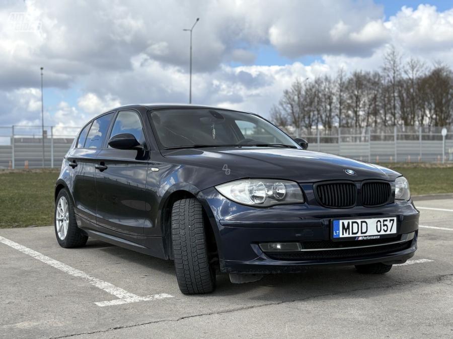 Blue BMW 118 2007 in Siauliai, with an engine capacity of 2.00 L and mileage of 288 thousand km for 2700 €, photo 3 on AUTOMOTO.COM.LV