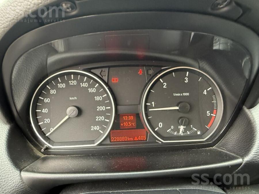 Blue BMW 118 2007 in Riga, with an engine capacity of 2.00 L and mileage of 228 thousand km for 4200 €, photo 7 on AUTOMOTO.COM.LV
