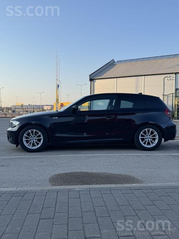 Zils BMW 118 2007 Rīga, ar dzinēja tilpumu 2.00 L un nobraukumu 340 tūkst. km par 3858 €, foto 4 vietnē AUTOMOTO.COM.LV