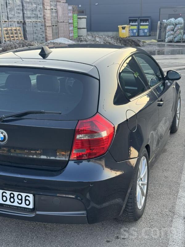 Zils BMW 118 2007 Rīga, ar dzinēja tilpumu 2.00 L un nobraukumu 340 tūkst. km par 3858 €, foto 8 vietnē AUTOMOTO.COM.LV