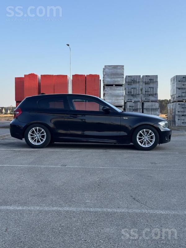 Zils BMW 118 2007 Rīga, ar dzinēja tilpumu 2.00 L un nobraukumu 340 tūkst. km par 3858 €, foto 9 vietnē AUTOMOTO.COM.LV