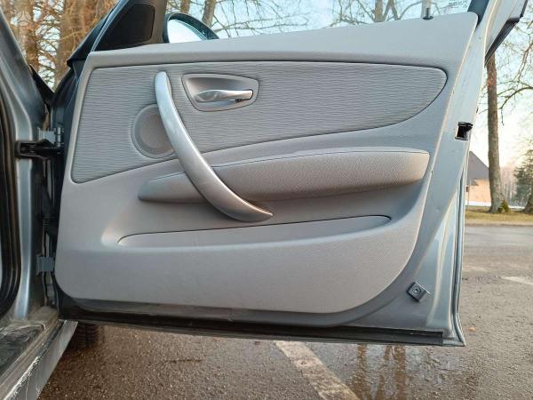 Zils BMW 118 2007 Širvintos, ar dzinēja tilpumu 2.00 L un nobraukumu 0 tūkst. km par 2250 €, foto 9 vietnē AUTOMOTO.COM.LV