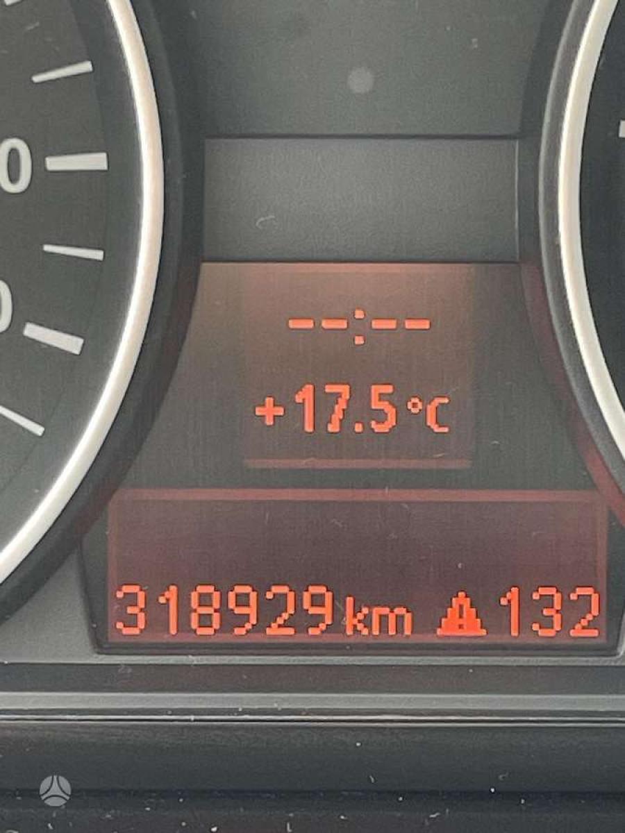 Синий БМВ 118 2007 в Каунас, объемом двигателя 1.80 л и пробегом 318 тыс. км за 2800 €, фото 14 на AUTOMOTO.COM.LV