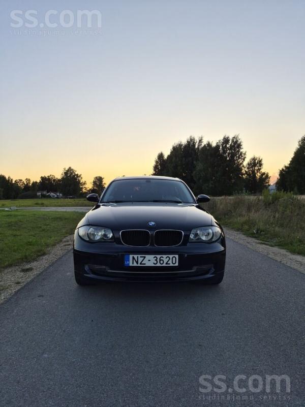 Zils BMW 118 2007 Rīga, ar dzinēja tilpumu 2.00 L un nobraukumu 242 tūkst. km par 4500 €, foto 3 vietnē AUTOMOTO.COM.LV