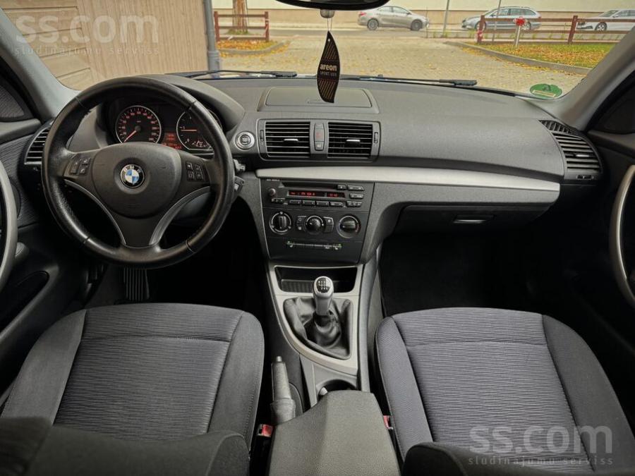 Blue BMW 118 2007 in Jelgava, with an engine capacity of 2.00 L and mileage of 275 thousand km for 3890 €, photo 11 on AUTOMOTO.COM.LV