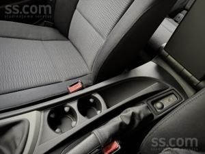 Blue BMW 118 2007 in Jelgava, with an engine capacity of 2.00 L and mileage of 275 thousand km for 3890 €, photo 15 on AUTOMOTO.COM.LV