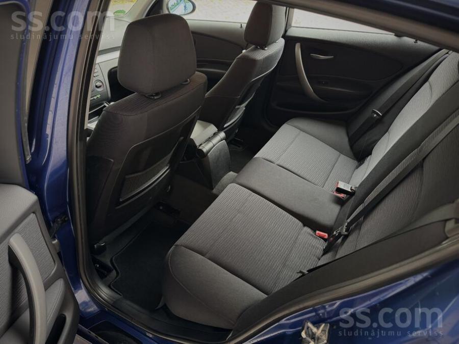 Blue BMW 118 2007 in Jelgava, with an engine capacity of 2.00 L and mileage of 275 thousand km for 3890 €, photo 16 on AUTOMOTO.COM.LV