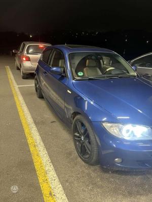 Blue BMW 118 2008 in Kaunas, with an engine capacity of 2.00 L and mileage of 312 thousand km for 3200 €, photo 2 on AUTOMOTO.COM.LV
