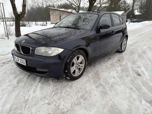 Blue BMW 118 2008 in Kaunas, with an engine capacity of 2.00 L and mileage of 245 thousand km for 2600 €, photo 1 on AUTOMOTO.COM.LV