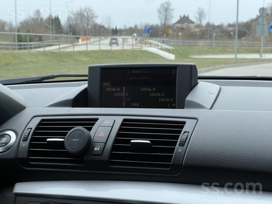 Zils BMW 118 2008 Rēzekne, ar dzinēja tilpumu 2.00 L un nobraukumu 336 tūkst. km par 4490 €, foto 14 vietnē AUTOMOTO.COM.LV