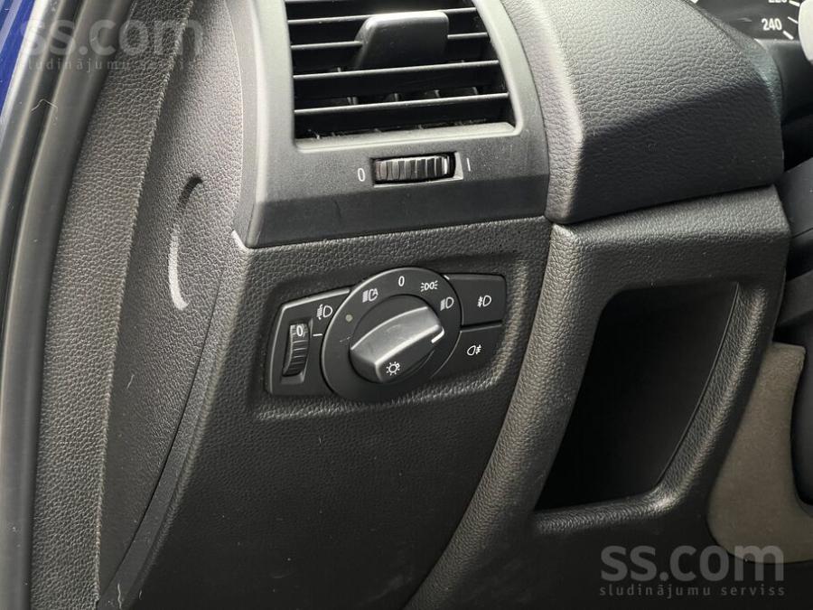Zils BMW 118 2008 Rēzekne, ar dzinēja tilpumu 2.00 L un nobraukumu 336 tūkst. km par 4490 €, foto 17 vietnē AUTOMOTO.COM.LV