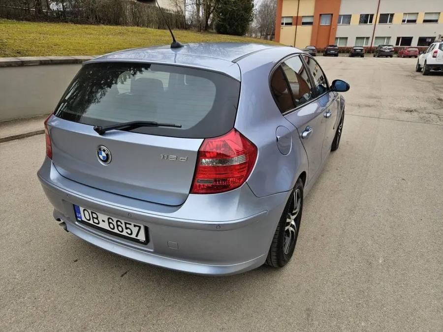 Blue BMW 118 2008 in Jekabpils, with an engine capacity of 2.00 L and mileage of 264 thousand km for 3790 €, photo 6 on AUTOMOTO.COM.LV