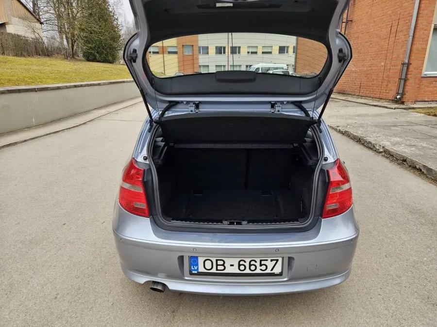 Blue BMW 118 2008 in Jekabpils, with an engine capacity of 2.00 L and mileage of 264 thousand km for 3790 €, photo 13 on AUTOMOTO.COM.LV