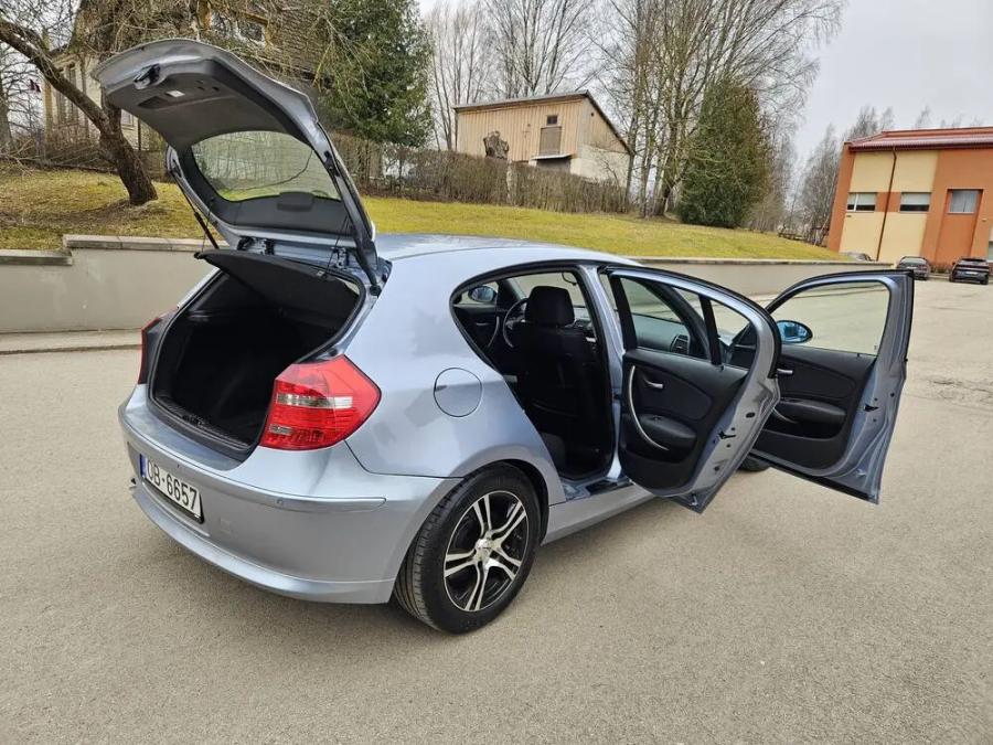 Blue BMW 118 2008 in Jekabpils, with an engine capacity of 2.00 L and mileage of 264 thousand km for 3790 €, photo 15 on AUTOMOTO.COM.LV