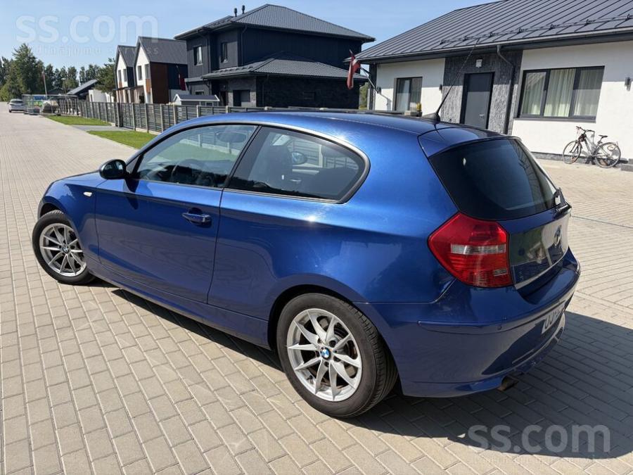 Blue BMW 118 2008 in Riga, with an engine capacity of 2.00 L and mileage of 240 thousand km for 3200 €, photo 4 on AUTOMOTO.COM.LV