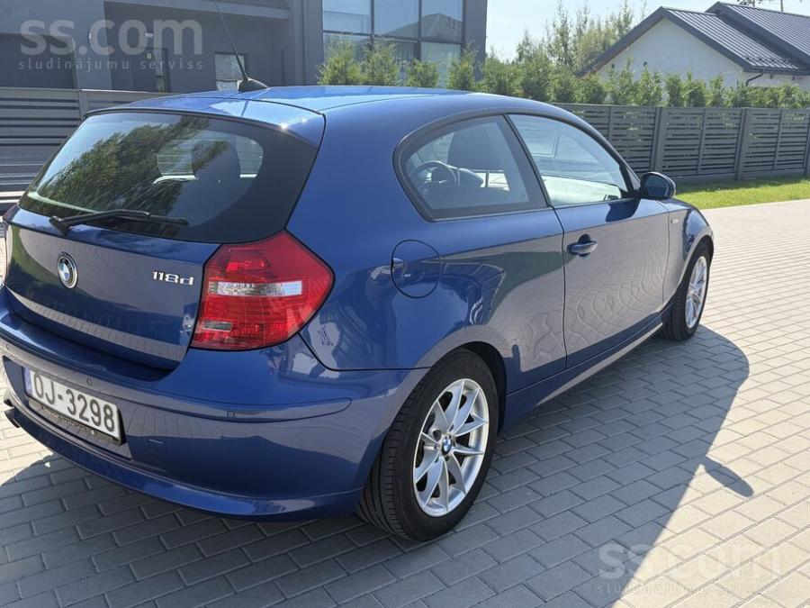 Blue BMW 118 2008 in Riga, with an engine capacity of 2.00 L and mileage of 240 thousand km for 3200 €, photo 5 on AUTOMOTO.COM.LV