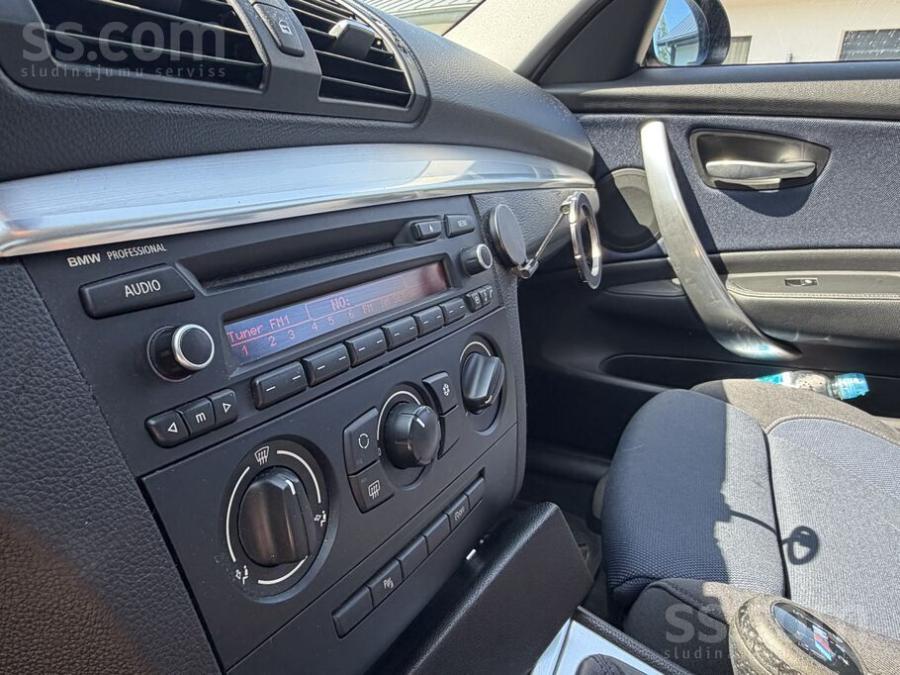 Blue BMW 118 2008 in Riga, with an engine capacity of 2.00 L and mileage of 240 thousand km for 3200 €, photo 8 on AUTOMOTO.COM.LV