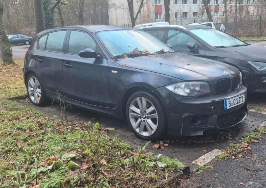 Zils BMW 118 2009 Marijampole, ar dzinēja tilpumu 2.00 L un nobraukumu 230 tūkst. km par 2350 €, foto 1 vietnē AUTOMOTO.COM.LV