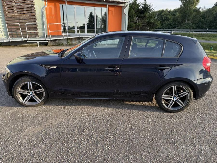Blue BMW 118 2009 in Riga, with an engine capacity of 2.00 L and mileage of 265 thousand km for 4450 €, photo 6 on AUTOMOTO.COM.LV