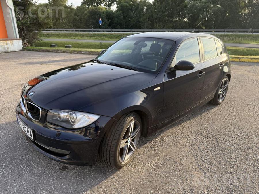 Blue BMW 118 2009 in Riga, with an engine capacity of 2.00 L and mileage of 265 thousand km for 4450 €, photo 7 on AUTOMOTO.COM.LV