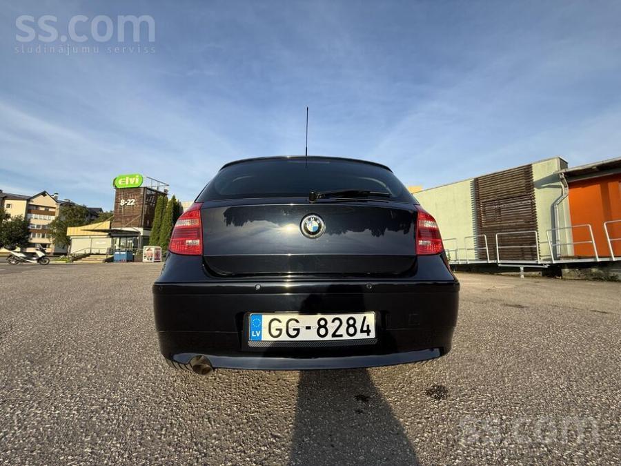 Blue BMW 118 2009 in Riga, with an engine capacity of 2.00 L and mileage of 265 thousand km for 4450 €, photo 9 on AUTOMOTO.COM.LV